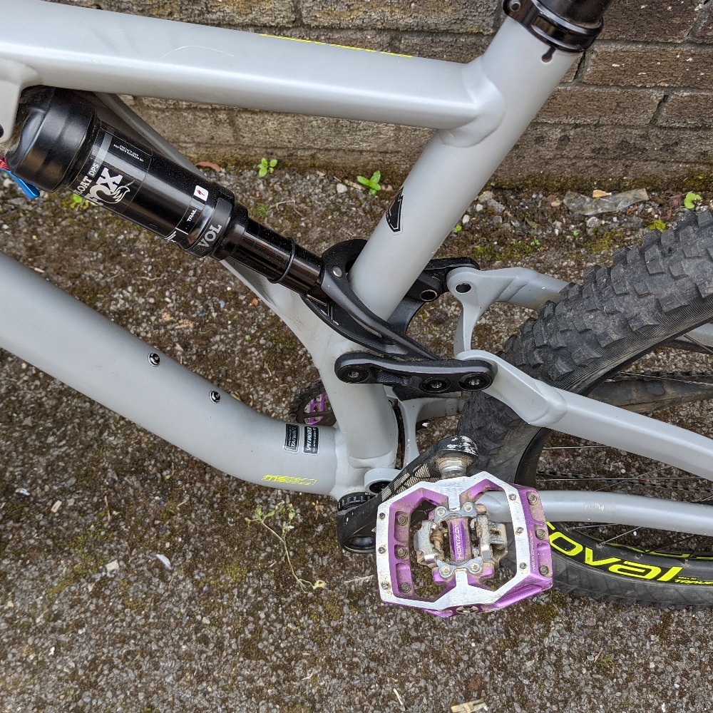 Specialized Stuntjumper - Own4Less